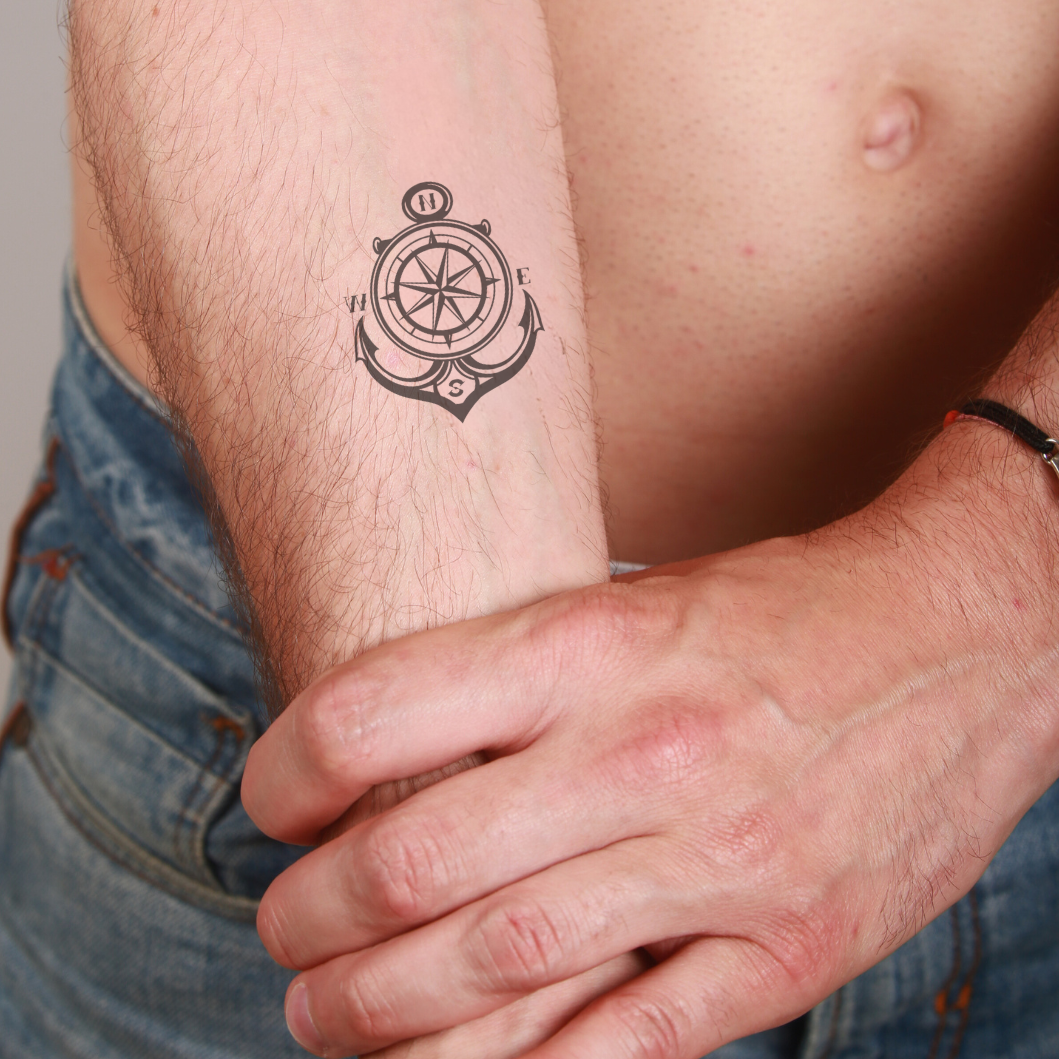Anker Med Blomster Tatovering